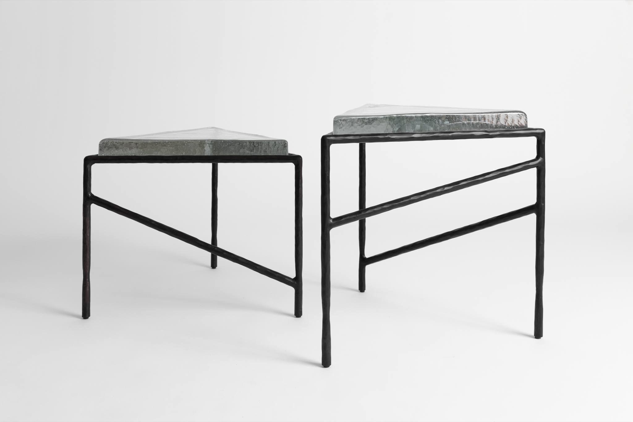 Triangle Bunching Table, Medium – Cuff Studio