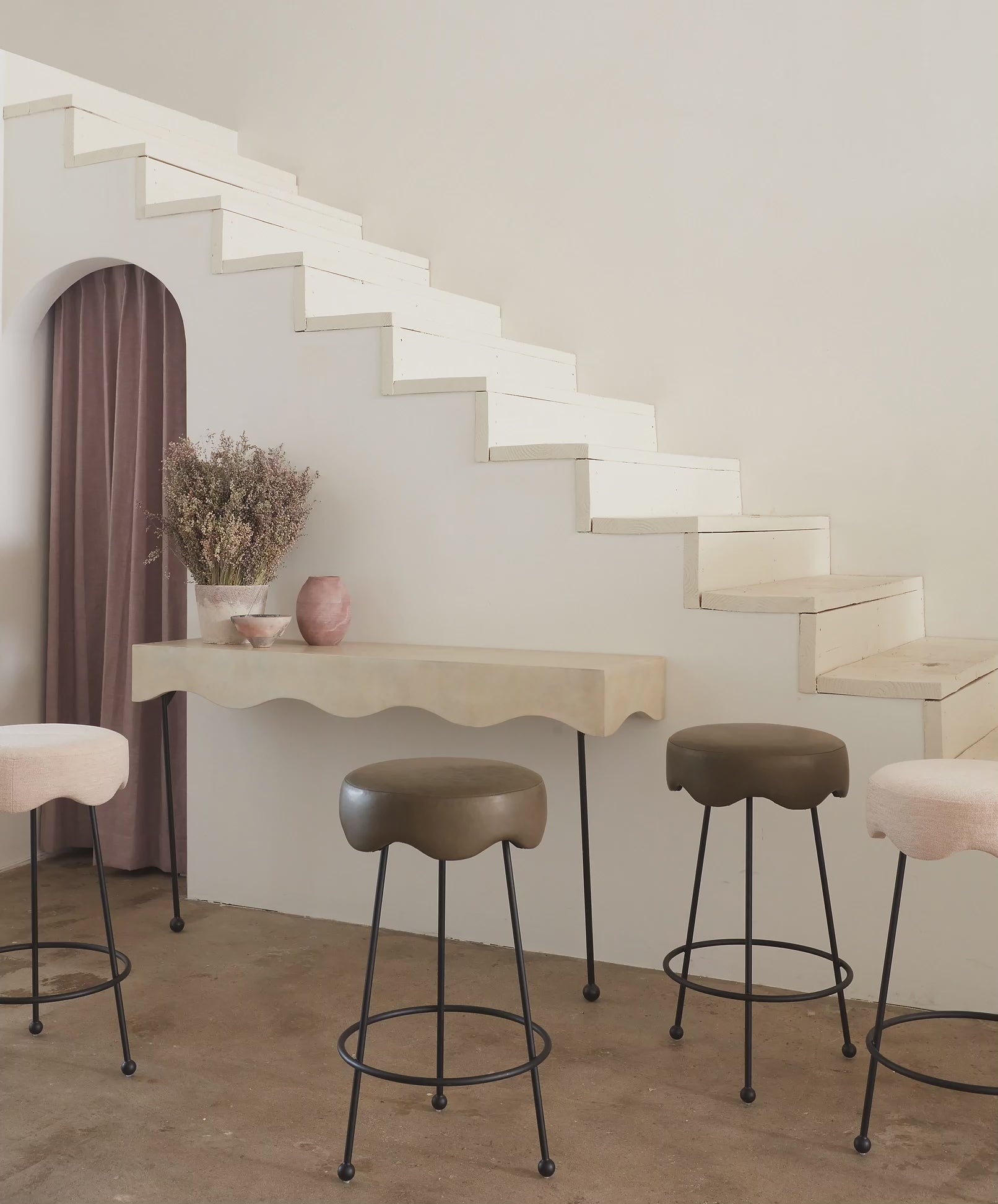 Ripple Swivel Stool - COM – Cuff Studio